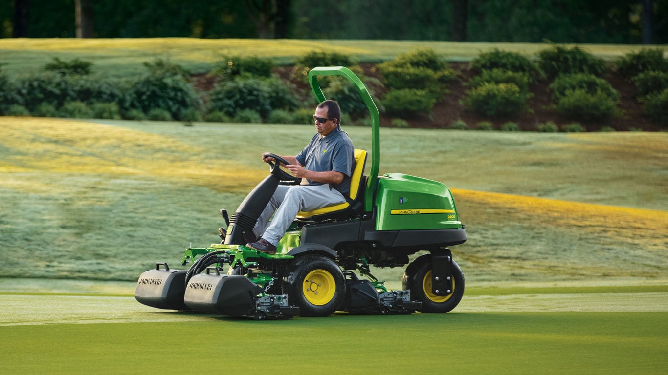 John Deere 2400 PrecisionCut Gas Mowers | Everglades Equipment Group